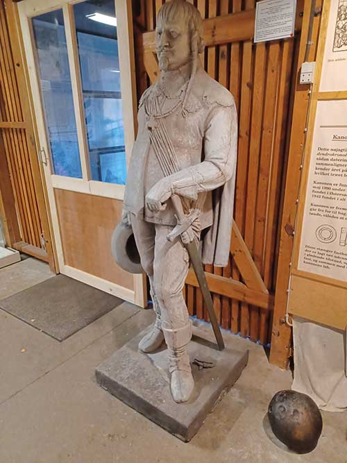 Bornholms Forsvarsmuseum | Månedens Genstand: Statue af Christian IV